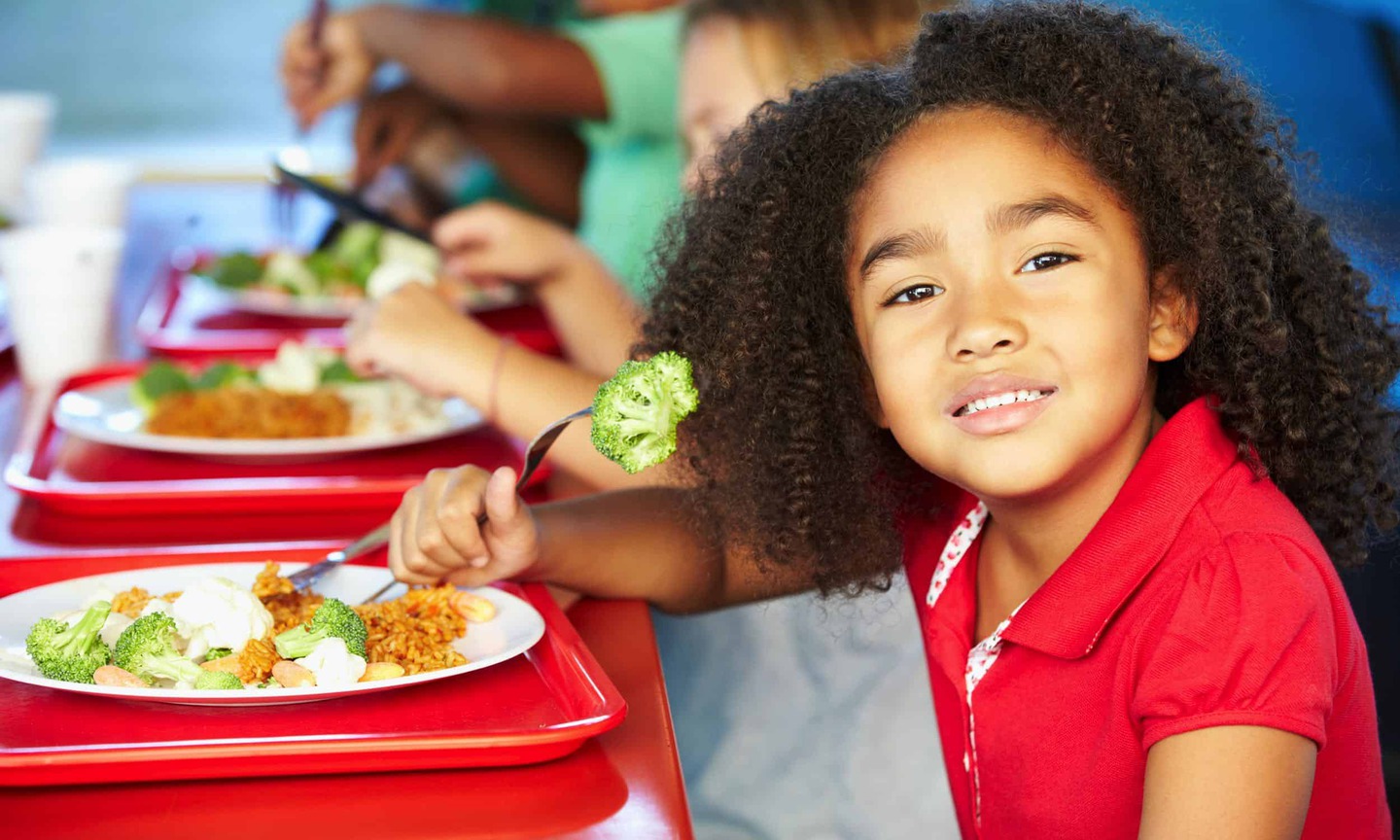 La Cantine dans les écoles: des repas sains, savoureux et abordables | 100˚